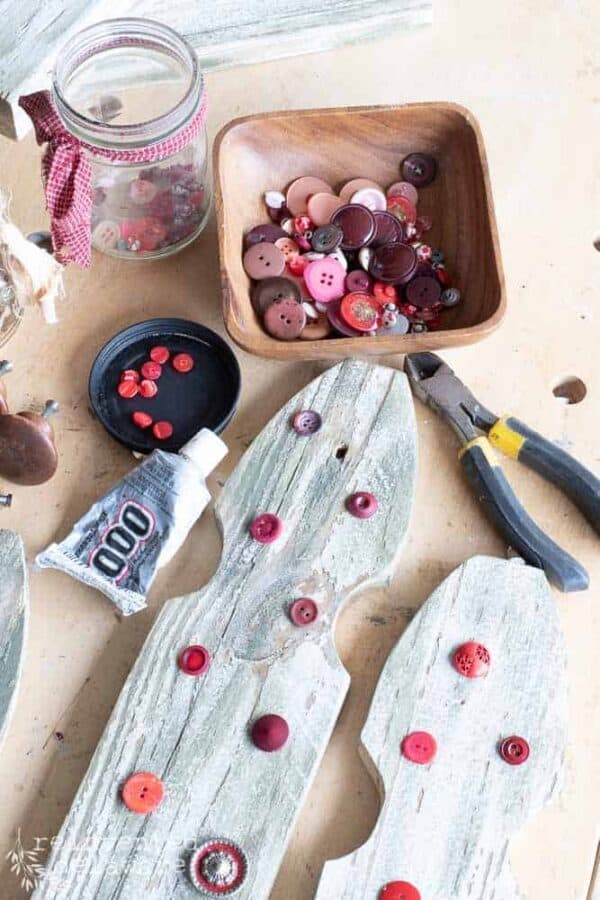Reclaimed Fence Board Project | Christmas Trees | Reinvented Delaware
