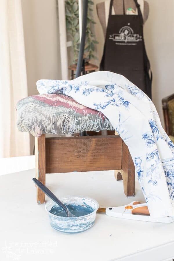 DIY Footstool Idea Using Grain Sack Fabric - Reinvented Delaware