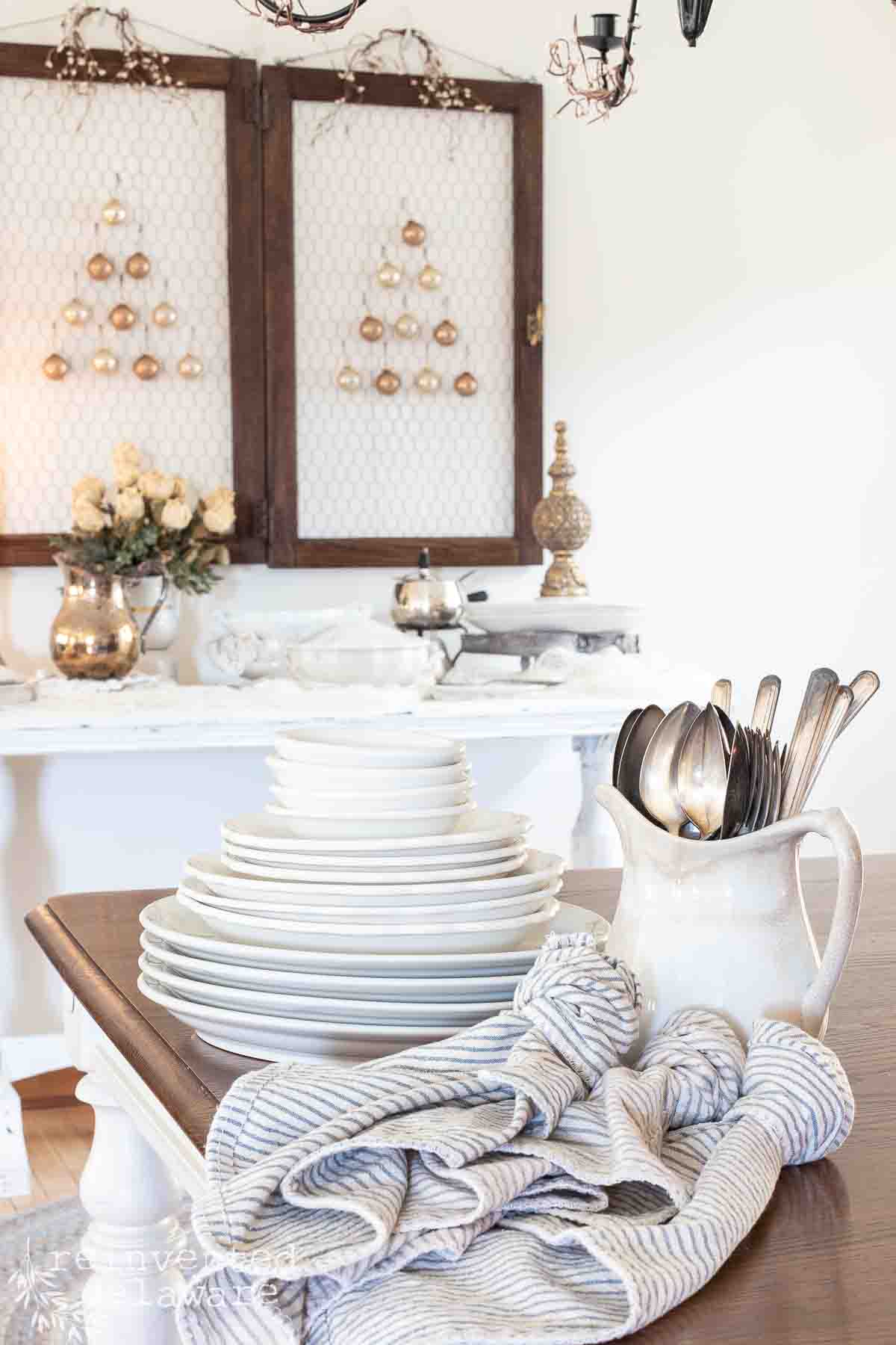 Vintage Buffet Tablescape Ideas for the Holidays | Reinvented Delaware