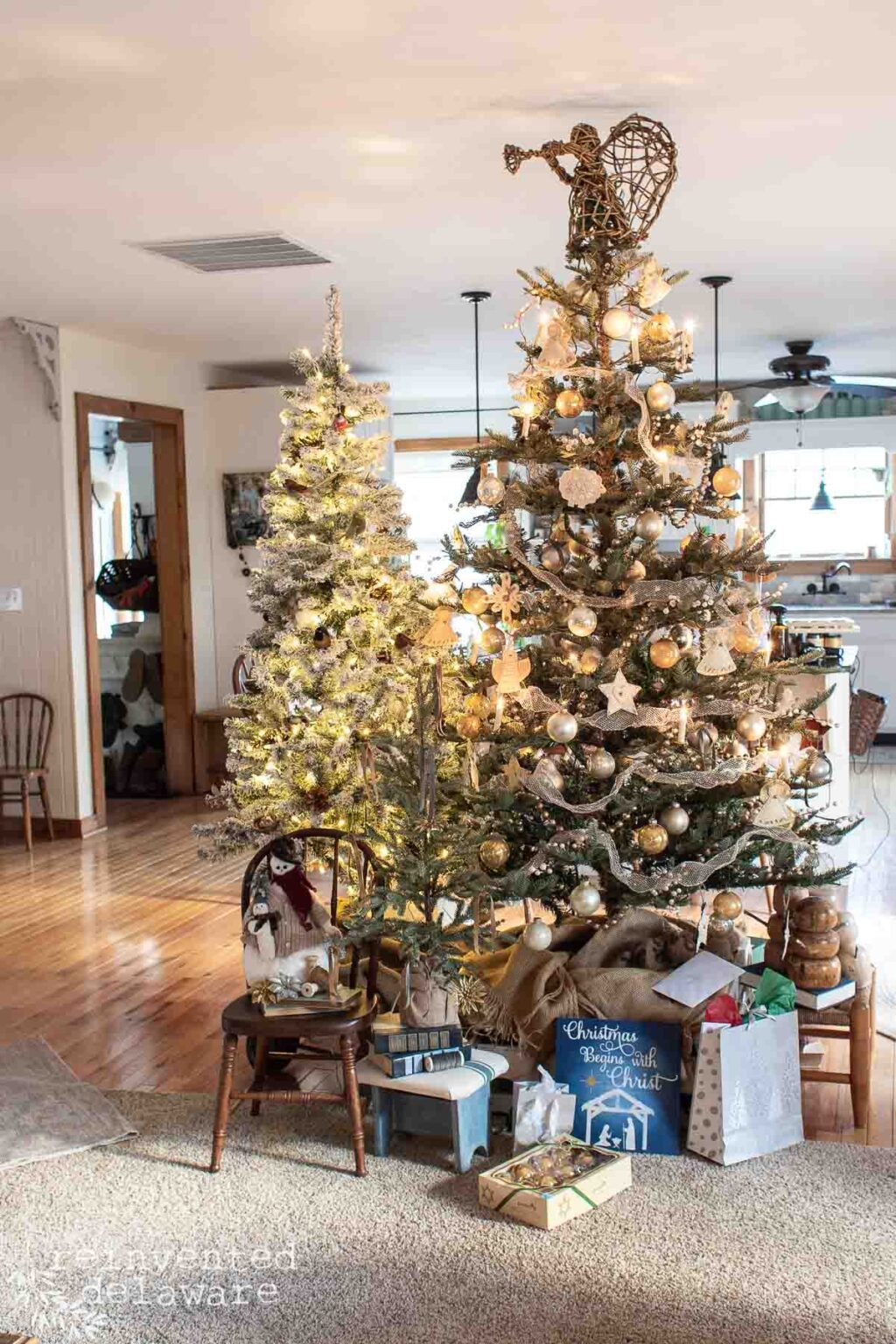 Vintage and Thrifted Christmas Decorations Holiday Home Tour ...