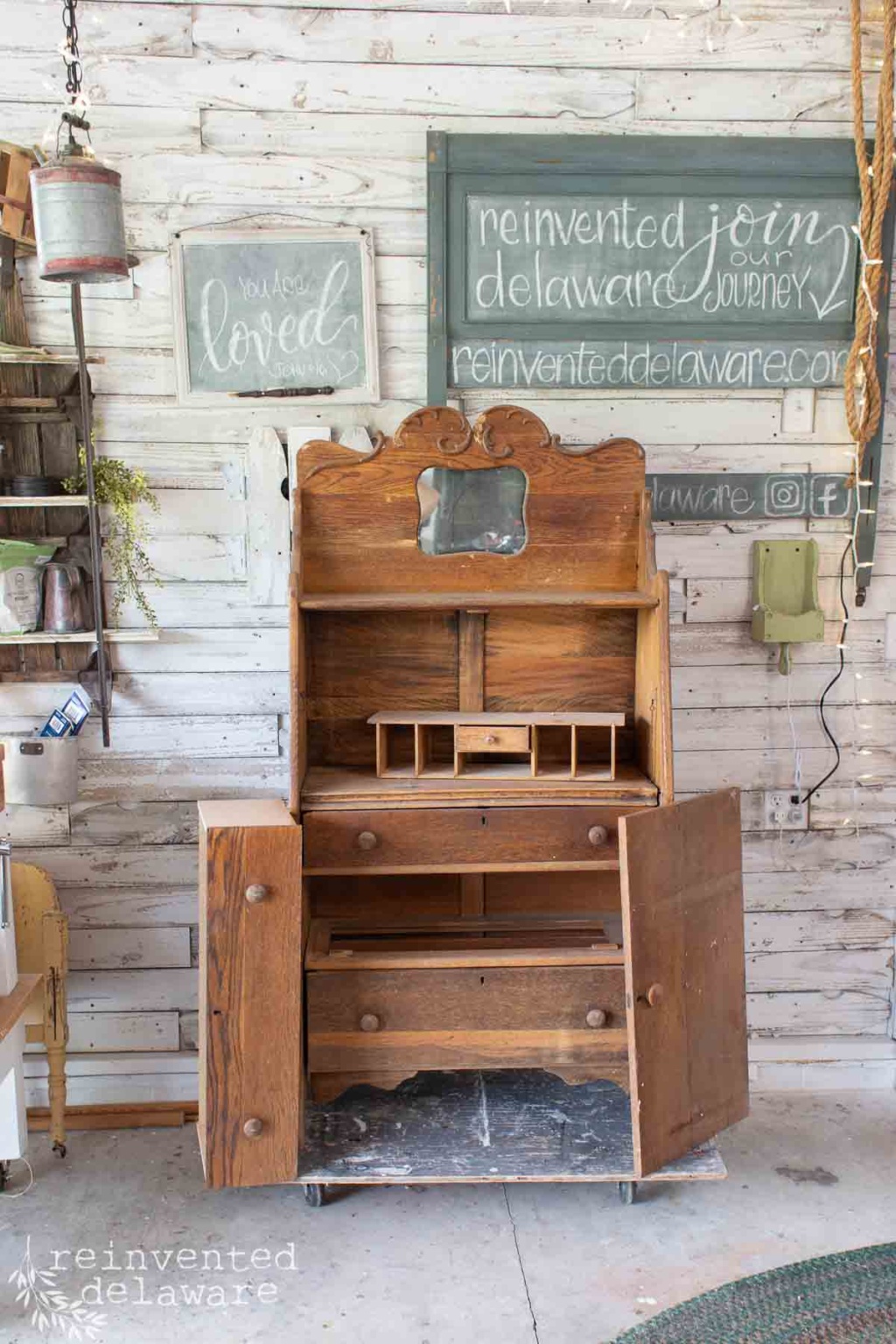 The Simple Way to Whitewash Oak Wood Furniture | Reinvented Delaware