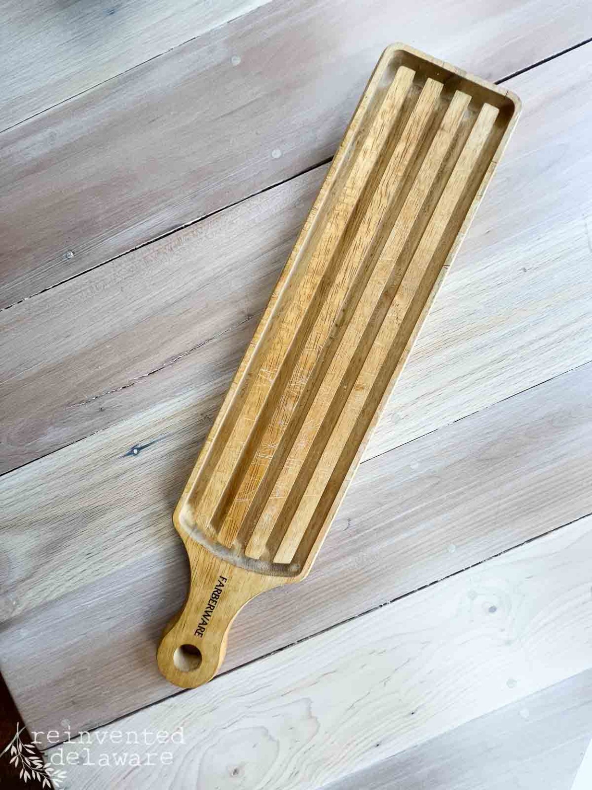 Upcycled Thrifted Breadboard - DIY Christmas Decor - Reinvented Delaware